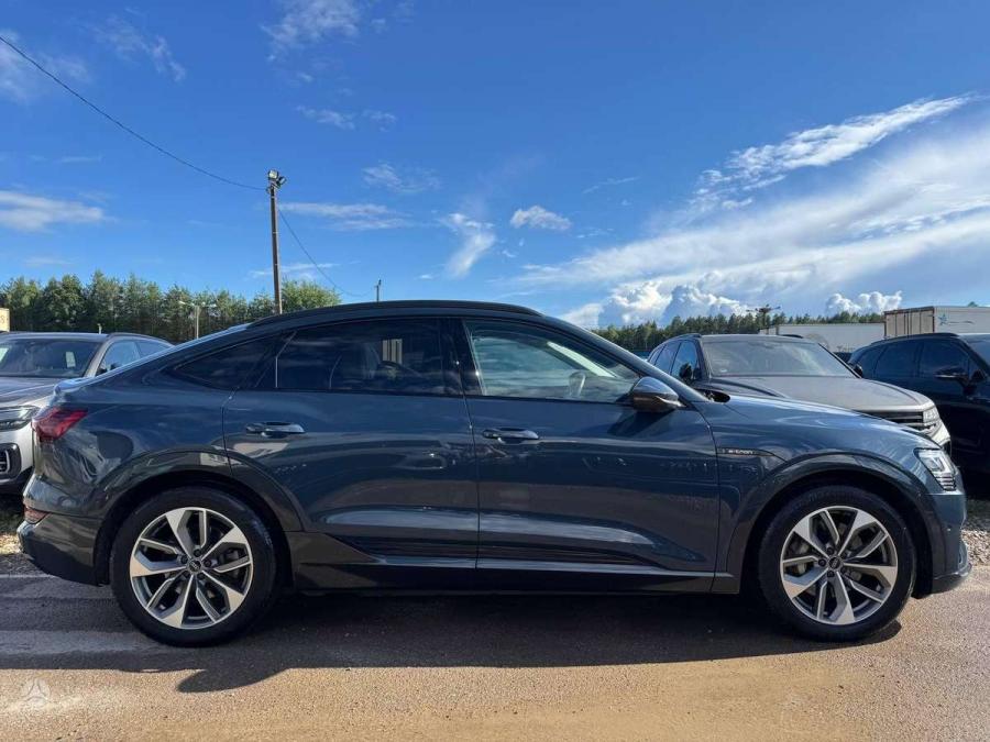 Zils Audi E-Tron 2023 Viļņa, ar dzinēja tilpumu 0.00 L un nobraukumu 80 tūkst. km par 33500 €, foto 7 vietnē AUTOMOTO.COM.LV