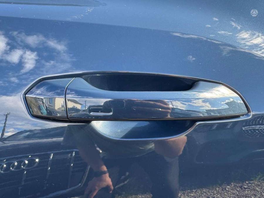 Zils Audi E-Tron 2023 Viļņa, ar dzinēja tilpumu 0.00 L un nobraukumu 80 tūkst. km par 33500 €, foto 12 vietnē AUTOMOTO.COM.LV