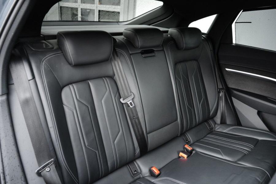 Zils Audi E-Tron 2023 Rīga, ar dzinēja tilpumu 0.00 L un nobraukumu 63 tūkst. km par 34900 €, foto 11 vietnē AUTOMOTO.COM.LV