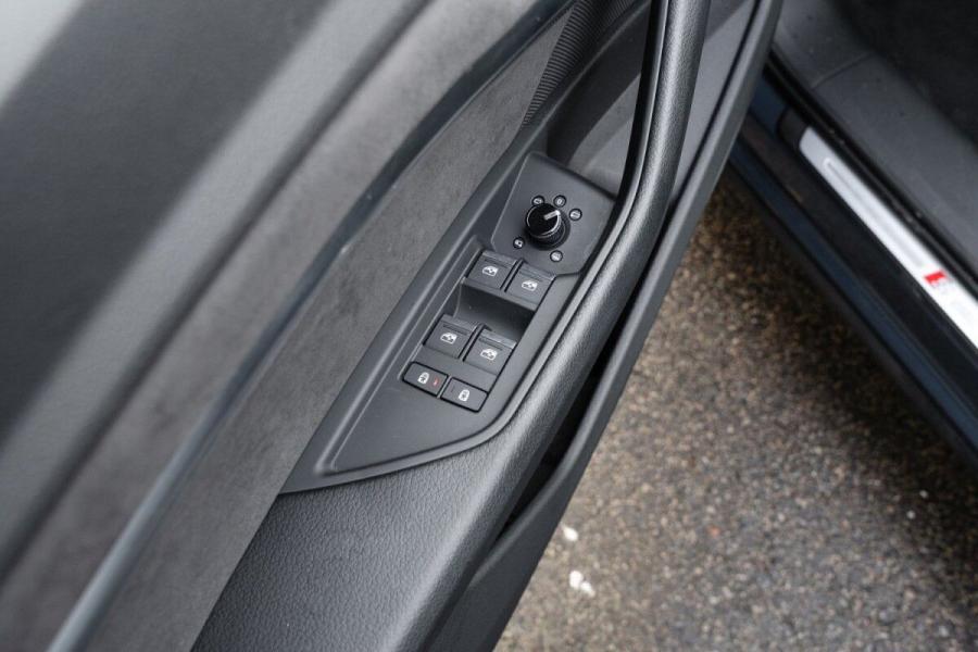 Zils Audi E-Tron 2023 Rīga, ar dzinēja tilpumu 0.00 L un nobraukumu 63 tūkst. km par 34900 €, foto 12 vietnē AUTOMOTO.COM.LV