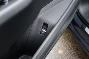 Zils Audi E-Tron 2023 Rīga, ar dzinēja tilpumu 0.00 L un nobraukumu 63 tūkst. km par 34900 €, foto 13 vietnē AUTOMOTO.COM.LV