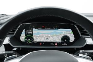 Zils Audi E-Tron 2023 Rīga, ar dzinēja tilpumu 0.00 L un nobraukumu 63 tūkst. km par 34900 €, foto 18 vietnē AUTOMOTO.COM.LV