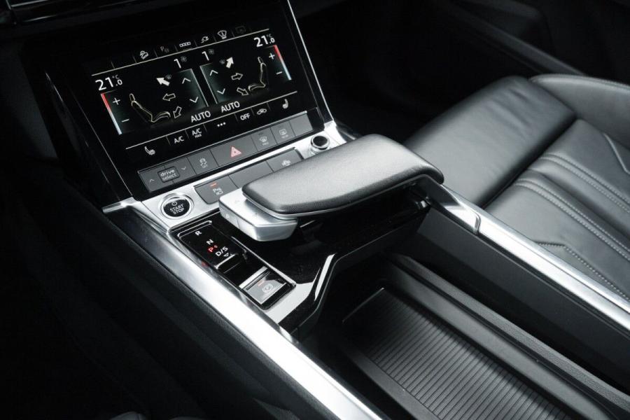 Zils Audi E-Tron 2023 Rīga, ar dzinēja tilpumu 0.00 L un nobraukumu 63 tūkst. km par 34900 €, foto 20 vietnē AUTOMOTO.COM.LV