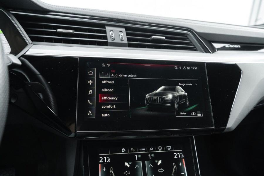 Zils Audi E-Tron 2023 Rīga, ar dzinēja tilpumu 0.00 L un nobraukumu 63 tūkst. km par 34900 €, foto 27 vietnē AUTOMOTO.COM.LV