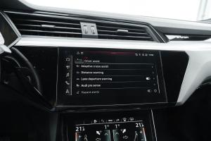 Zils Audi E-Tron 2023 Rīga, ar dzinēja tilpumu 0.00 L un nobraukumu 63 tūkst. km par 34900 €, foto 31 vietnē AUTOMOTO.COM.LV
