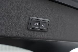 Zils Audi E-Tron 2023 Rīga, ar dzinēja tilpumu 0.00 L un nobraukumu 63 tūkst. km par 34900 €, foto 36 vietnē AUTOMOTO.COM.LV