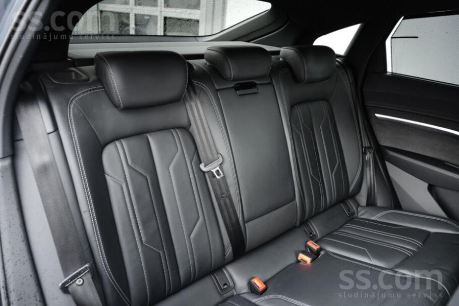 Zils Audi E-Tron 2023 Rīga, ar dzinēja tilpumu 0.00 L un nobraukumu 63 tūkst. km par 34900 €, foto 11 vietnē AUTOMOTO.COM.LV