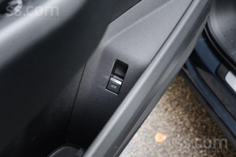 Zils Audi E-Tron 2023 Rīga, ar dzinēja tilpumu 0.00 L un nobraukumu 63 tūkst. km par 34900 €, foto 13 vietnē AUTOMOTO.COM.LV