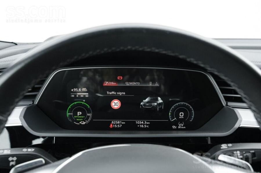 Zils Audi E-Tron 2023 Rīga, ar dzinēja tilpumu 0.00 L un nobraukumu 63 tūkst. km par 34900 €, foto 19 vietnē AUTOMOTO.COM.LV