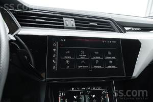 Zils Audi E-Tron 2023 Rīga, ar dzinēja tilpumu 0.00 L un nobraukumu 63 tūkst. km par 34900 €, foto 26 vietnē AUTOMOTO.COM.LV