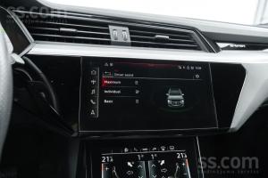 Zils Audi E-Tron 2023 Rīga, ar dzinēja tilpumu 0.00 L un nobraukumu 63 tūkst. km par 34900 €, foto 29 vietnē AUTOMOTO.COM.LV