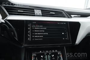 Zils Audi E-Tron 2023 Rīga, ar dzinēja tilpumu 0.00 L un nobraukumu 63 tūkst. km par 34900 €, foto 31 vietnē AUTOMOTO.COM.LV