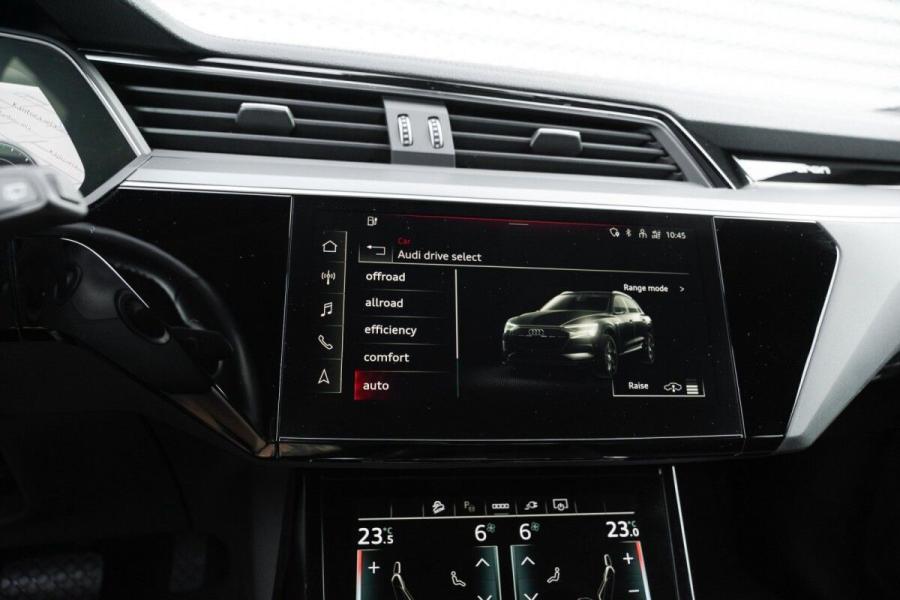 Синий Ауди E-Tron 2023 в Марупе, объемом двигателя 0.00 л и пробегом 32 тыс. км за 40900 €, фото 25 на AUTOMOTO.COM.LV