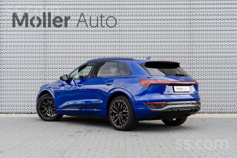 Zils Audi E-Tron 2023 Rīga, ar dzinēja tilpumu 0.00 L un nobraukumu 73 tūkst. km par 58450 €, foto 4 vietnē AUTOMOTO.COM.LV