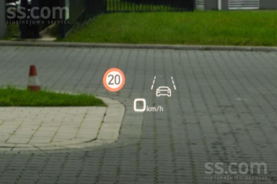 Zils Audi E-Tron 2023 Rīga, ar dzinēja tilpumu 0.00 L un nobraukumu 73 tūkst. km par 58450 €, foto 13 vietnē AUTOMOTO.COM.LV