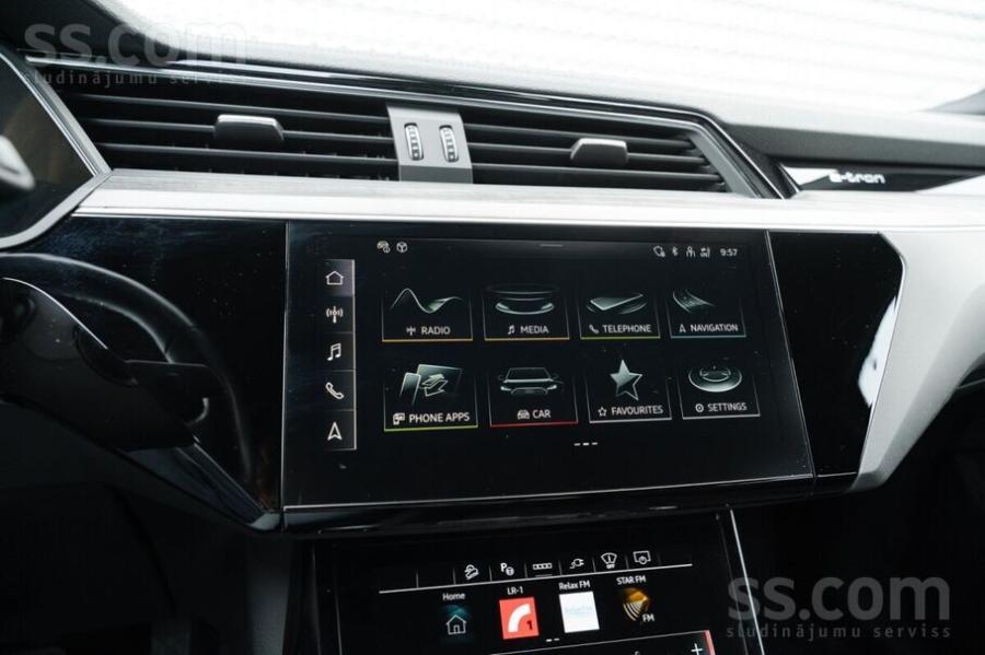 Zils Audi E-Tron 2023 Rīga, ar dzinēja tilpumu 0.00 L un nobraukumu 73 tūkst. km par 58450 €, foto 21 vietnē AUTOMOTO.COM.LV