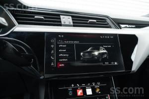 Zils Audi E-Tron 2023 Rīga, ar dzinēja tilpumu 0.00 L un nobraukumu 73 tūkst. km par 58450 €, foto 22 vietnē AUTOMOTO.COM.LV