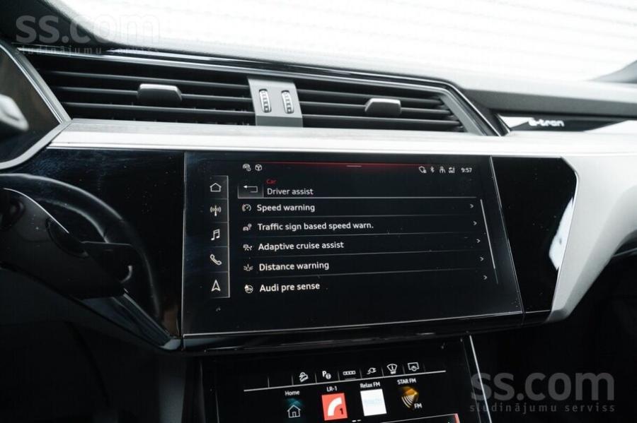 Zils Audi E-Tron 2023 Rīga, ar dzinēja tilpumu 0.00 L un nobraukumu 73 tūkst. km par 58450 €, foto 23 vietnē AUTOMOTO.COM.LV