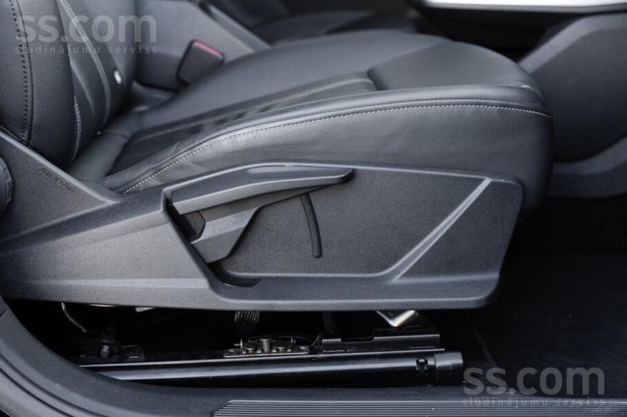 Zils Audi E-Tron 2023 Rīga, ar dzinēja tilpumu 0.00 L un nobraukumu 58 tūkst. km par 36900 €, foto 24 vietnē AUTOMOTO.COM.LV