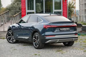 Blue Audi E-Tron 2020 in Riga, with an engine capacity of 0.00 L and mileage of 68 thousand km for 36990 €, photo 4 on AUTOMOTO.COM.LV