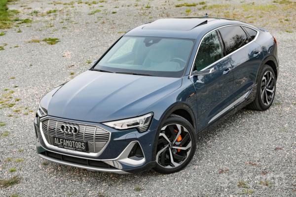 Blue Audi E-Tron 2020 in Riga, with an engine capacity of 0.00 L and mileage of 68 thousand km for 36990 €, photo 6 on AUTOMOTO.COM.LV