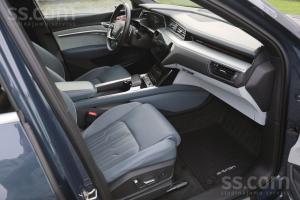 Blue Audi E-Tron 2020 in Riga, with an engine capacity of 0.00 L and mileage of 68 thousand km for 36990 €, photo 9 on AUTOMOTO.COM.LV