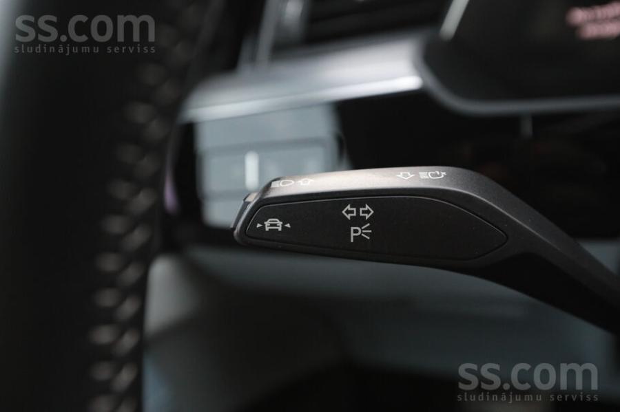 Blue Audi E-Tron 2020 in Riga, with an engine capacity of 0.00 L and mileage of 68 thousand km for 36990 €, photo 15 on AUTOMOTO.COM.LV
