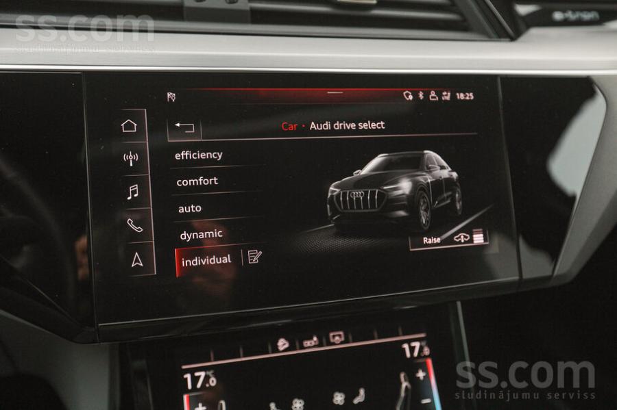 Blue Audi E-Tron 2020 in Riga, with an engine capacity of 0.00 L and mileage of 68 thousand km for 36990 €, photo 17 on AUTOMOTO.COM.LV