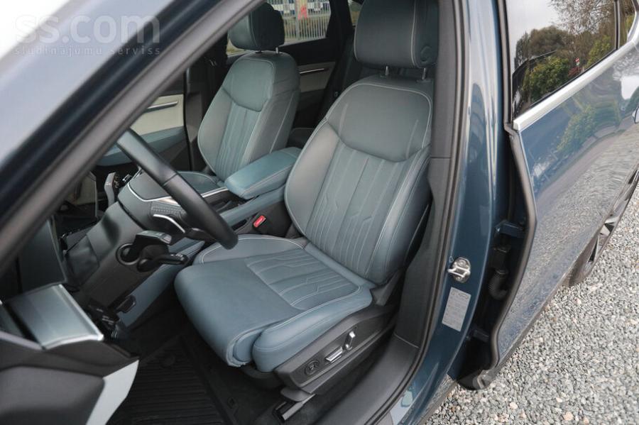 Blue Audi E-Tron 2020 in Riga, with an engine capacity of 0.00 L and mileage of 68 thousand km for 36990 €, photo 29 on AUTOMOTO.COM.LV
