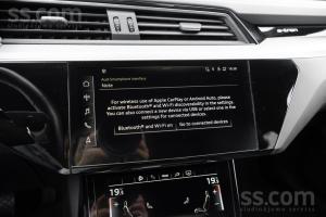 Blue Audi E-Tron 2021 in Riga, with an engine capacity of 0.00 L and mileage of 49 thousand km for 33900 €, photo 23 on AUTOMOTO.COM.LV