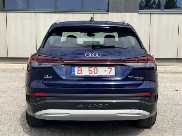 Blue Audi E-Tron 2023 in Sigulda, with an engine capacity of 0.00 L and mileage of 123 thousand km for 27990 €, photo 5 on AUTOMOTO.COM.LV