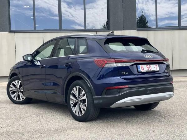 Blue Audi E-Tron 2023 in Sigulda, with an engine capacity of 0.00 L and mileage of 123 thousand km for 27990 €, photo 6 on AUTOMOTO.COM.LV
