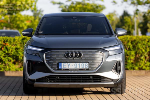 Zils Audi E-Tron 2023 Rīga, ar dzinēja tilpumu 0.00 L un nobraukumu 0 tūkst. km par 25900 €, foto 2 vietnē AUTOMOTO.COM.LV