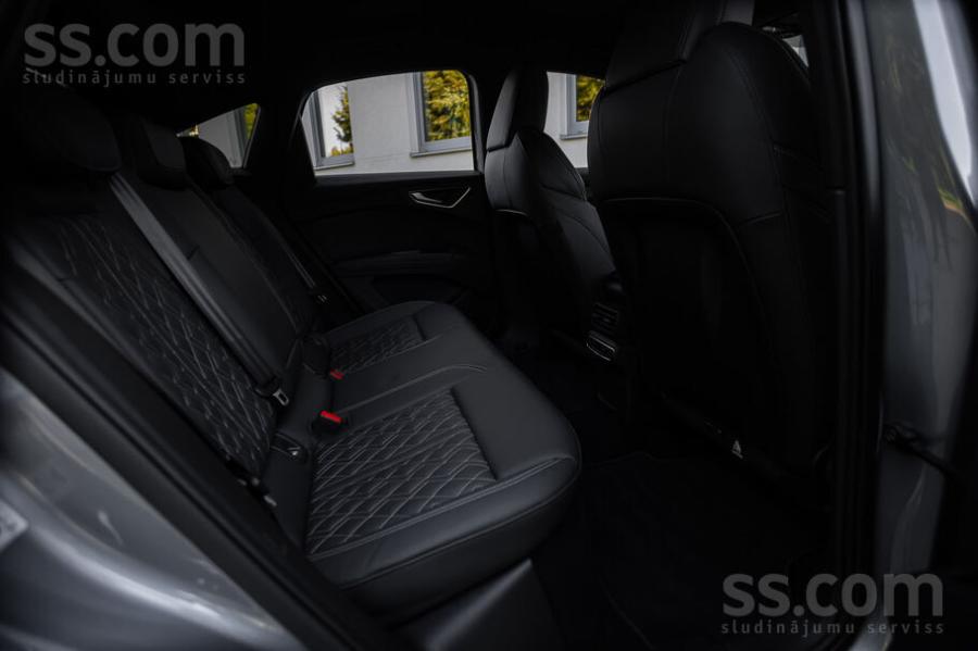 Zils Audi E-Tron 2023 Rīga, ar dzinēja tilpumu 0.00 L un nobraukumu 0 tūkst. km par 25900 €, foto 9 vietnē AUTOMOTO.COM.LV