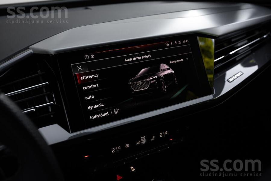 Zils Audi E-Tron 2023 Rīga, ar dzinēja tilpumu 0.00 L un nobraukumu 0 tūkst. km par 25900 €, foto 24 vietnē AUTOMOTO.COM.LV