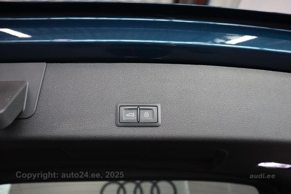 Blue Audi E-Tron 2019 in Tallinn, with an engine capacity of 0.00 L and mileage of 125 thousand km for 33900 €, photo 11 on AUTOMOTO.COM.LV