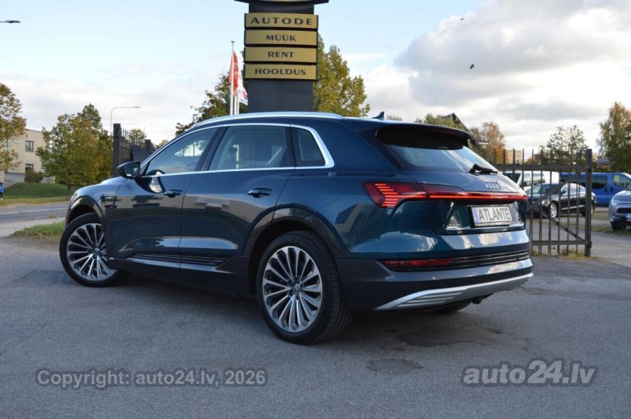 Zils Audi E-Tron 2019 Tartu, ar dzinēja tilpumu 0.00 L un nobraukumu 160 tūkst. km par 29000 €, foto 4 vietnē AUTOMOTO.COM.LV