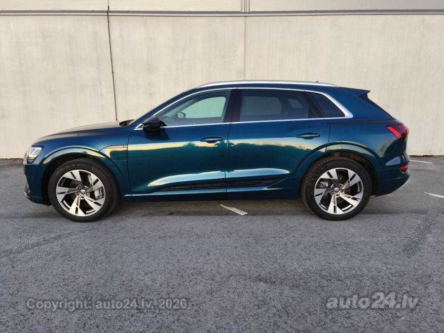 Blue Audi E-Tron 2019 in Tallinn, with an engine capacity of 0.00 L and mileage of 86 thousand km for 25900 €, photo 1 on AUTOMOTO.COM.LV