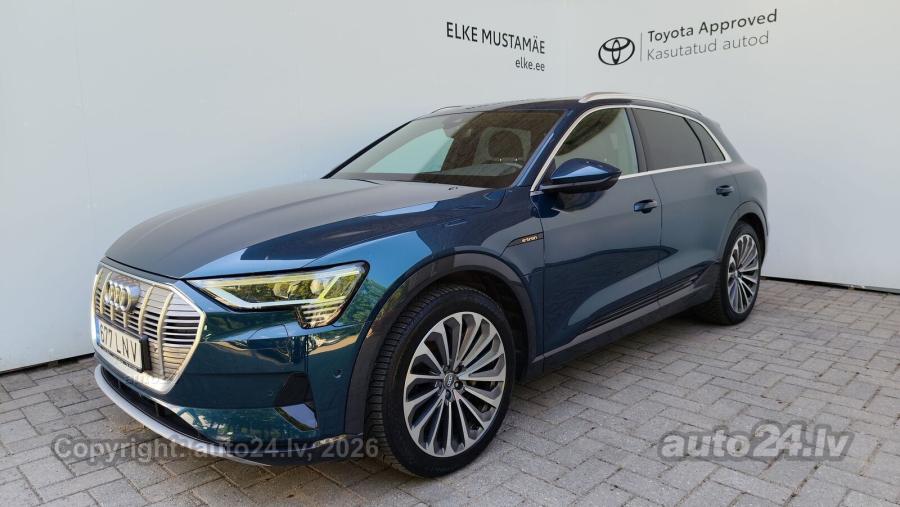 Zils Audi E-Tron 2019 Tallina, ar dzinēja tilpumu 0.00 L un nobraukumu 122 tūkst. km par 24995 €, foto 1 vietnē AUTOMOTO.COM.LV