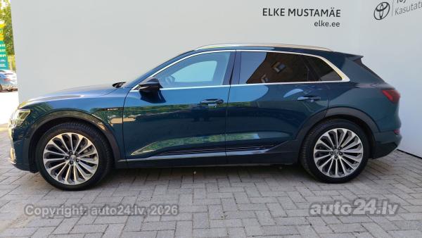 Zils Audi E-Tron 2019 Tallina, ar dzinēja tilpumu 0.00 L un nobraukumu 122 tūkst. km par 24995 €, foto 3 vietnē AUTOMOTO.COM.LV
