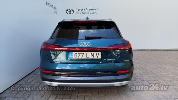 Zils Audi E-Tron 2019 Tallina, ar dzinēja tilpumu 0.00 L un nobraukumu 122 tūkst. km par 24995 €, foto 4 vietnē AUTOMOTO.COM.LV