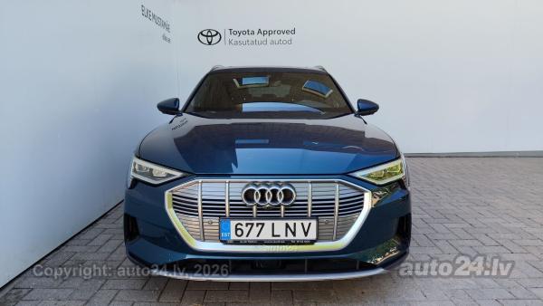 Zils Audi E-Tron 2019 Tallina, ar dzinēja tilpumu 0.00 L un nobraukumu 122 tūkst. km par 24995 €, foto 5 vietnē AUTOMOTO.COM.LV