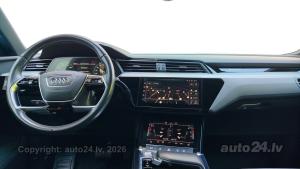 Zils Audi E-Tron 2019 Tallina, ar dzinēja tilpumu 0.00 L un nobraukumu 122 tūkst. km par 24995 €, foto 9 vietnē AUTOMOTO.COM.LV