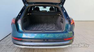 Zils Audi E-Tron 2019 Tallina, ar dzinēja tilpumu 0.00 L un nobraukumu 122 tūkst. km par 24995 €, foto 11 vietnē AUTOMOTO.COM.LV