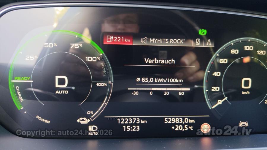 Zils Audi E-Tron 2019 Tallina, ar dzinēja tilpumu 0.00 L un nobraukumu 122 tūkst. km par 24995 €, foto 14 vietnē AUTOMOTO.COM.LV
