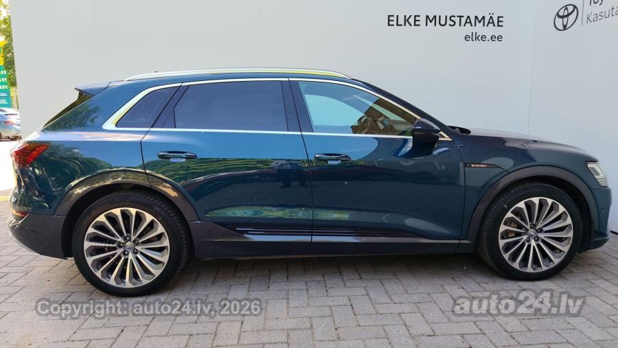 Zils Audi E-Tron 2019 Tallina, ar dzinēja tilpumu 0.00 L un nobraukumu 122 tūkst. km par 24995 €, foto 17 vietnē AUTOMOTO.COM.LV