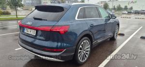 Zils Audi E-Tron 2019 Tallina, ar dzinēja tilpumu 0.00 L un nobraukumu 141 tūkst. km par 34000 €, foto 4 vietnē AUTOMOTO.COM.LV