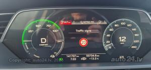 Zils Audi E-Tron 2019 Tallina, ar dzinēja tilpumu 0.00 L un nobraukumu 141 tūkst. km par 34000 €, foto 10 vietnē AUTOMOTO.COM.LV