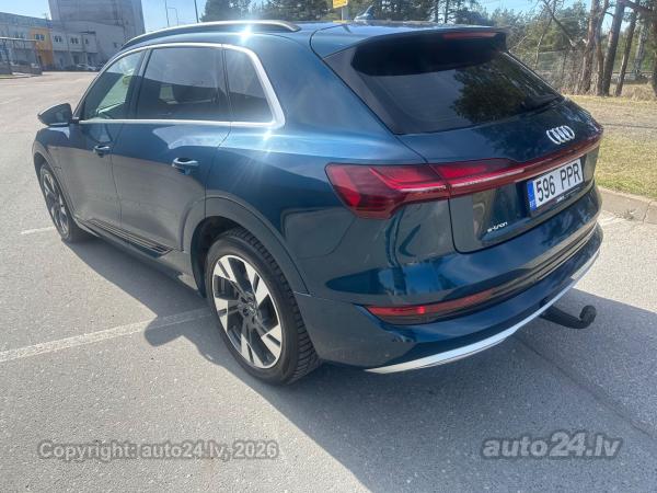 Zils Audi E-Tron 2020 Tallina, ar dzinēja tilpumu 0.00 L un nobraukumu 99 tūkst. km par 31900 €, foto 3 vietnē AUTOMOTO.COM.LV