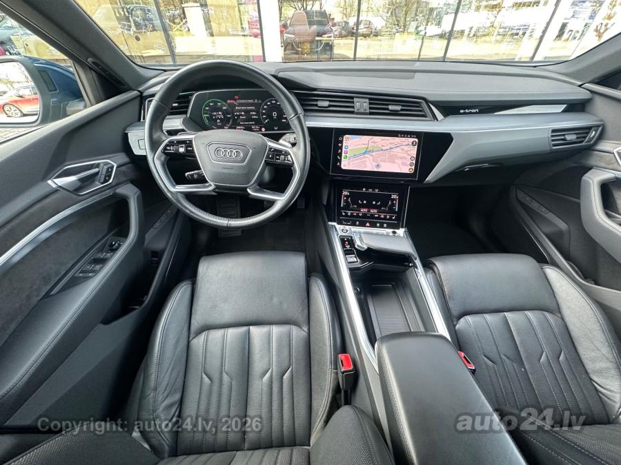 Zils Audi E-Tron 2020 Tallina, ar dzinēja tilpumu 0.00 L un nobraukumu 99 tūkst. km par 31900 €, foto 6 vietnē AUTOMOTO.COM.LV